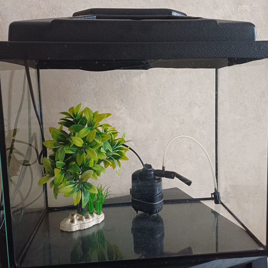 Аквариум 25л. с фильтром aquael