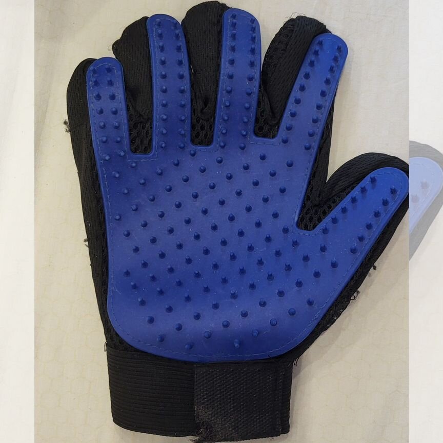 Перчатки для собак от шерсти