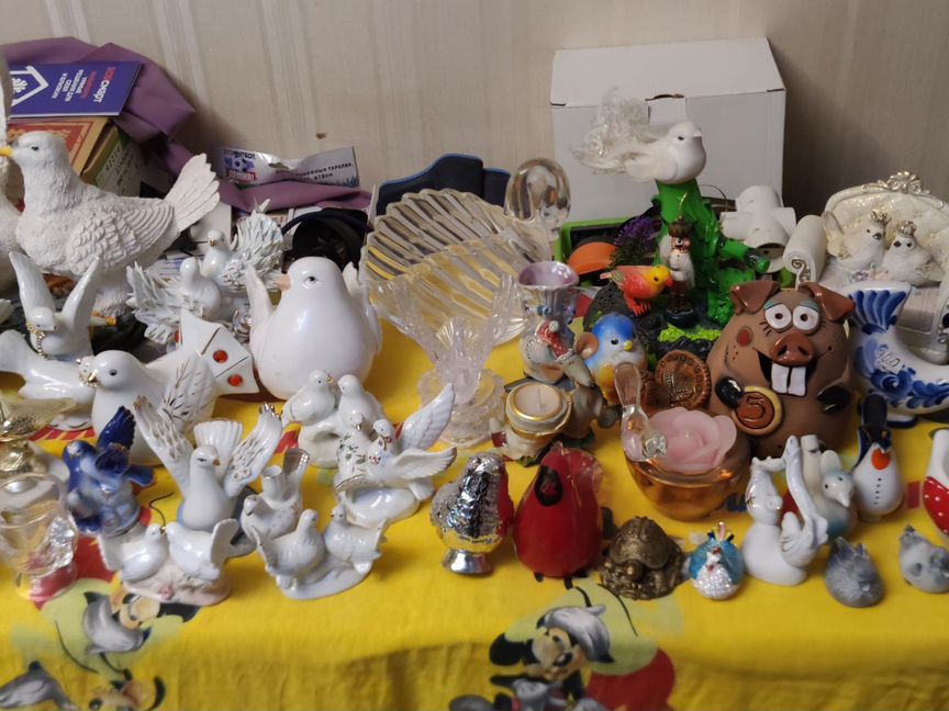 Фигурки голубей и птиц