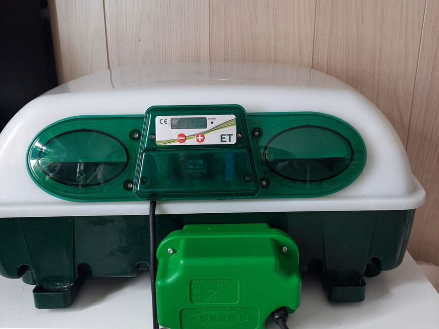 Инкубатoр автоматический River еt 49 (Сovinа Supеr