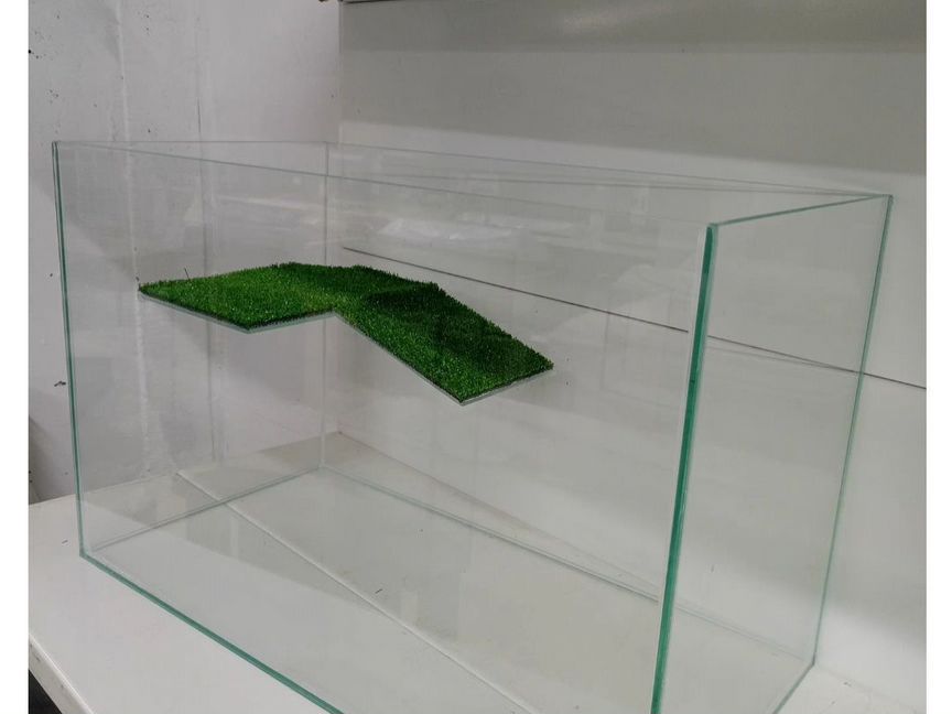 Террариум для рептилий новый+лампа уф