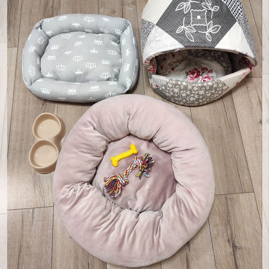 Лежанки для кошек и собак