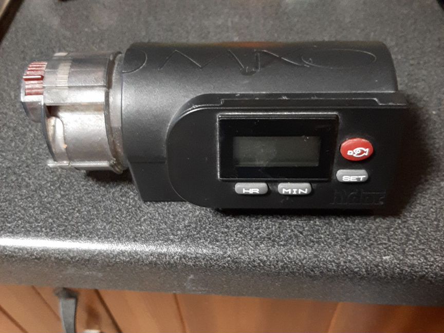 Автокормушка для рыб на запчасти