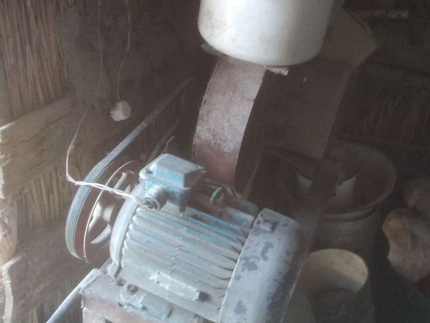 Зернодробилка