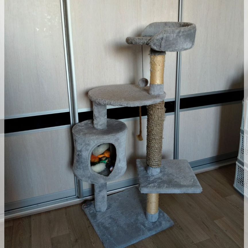 Игровой комплек- когтеточка с домиком для кошек