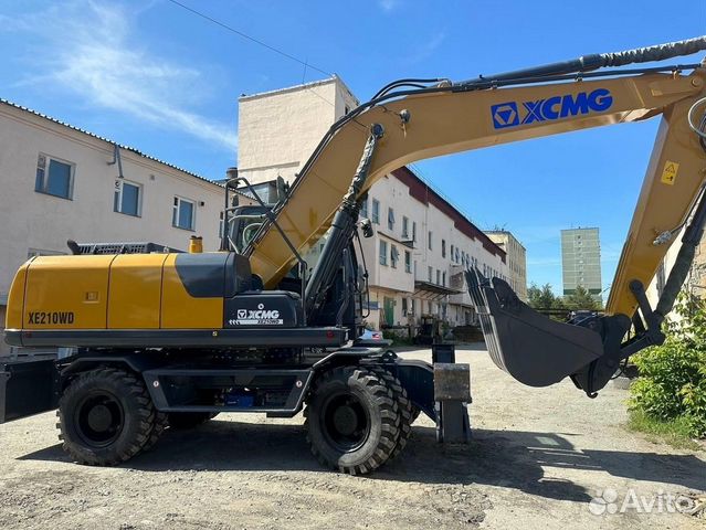 Колёсный экскаватор XCMG XE210WD, 2023 купить в Санкт-Петербурге ...