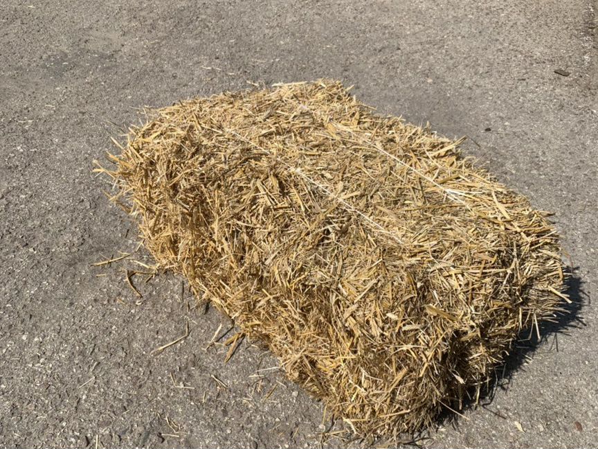 Солома брикеты и мешки