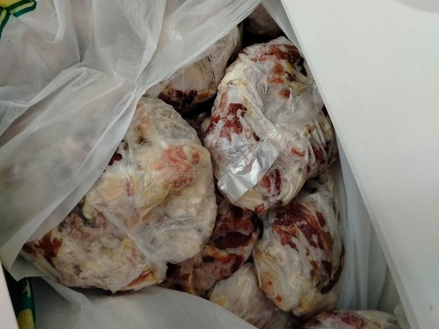 Мясо конины для животных нафасованно по 200 гр.зам