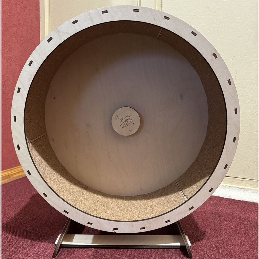 Колесо для шиншилл и крыс деревянное 44 см