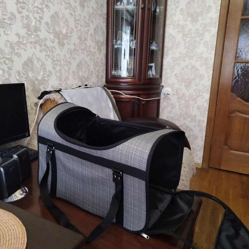 Сумка переноска для средних собак