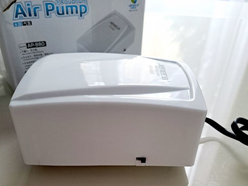 Компрессор для аквариума Jeneca. AP-980; 4 Вт;