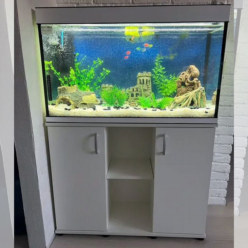 Прямоугольный аквариум 160л. с тумбой и освещением