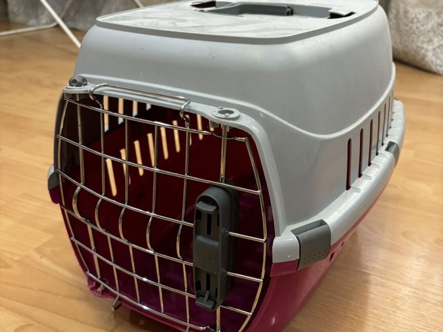 Переноска для кошек и собак