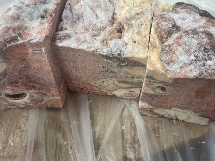 Натуральное собачие питание и деликотесы