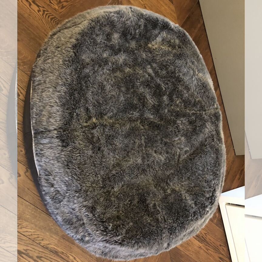 Лежанка для собак бу