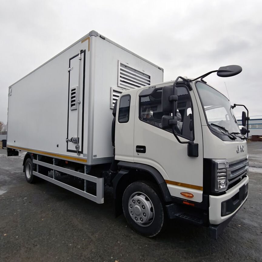 Цыплятовоз на базе автофургона