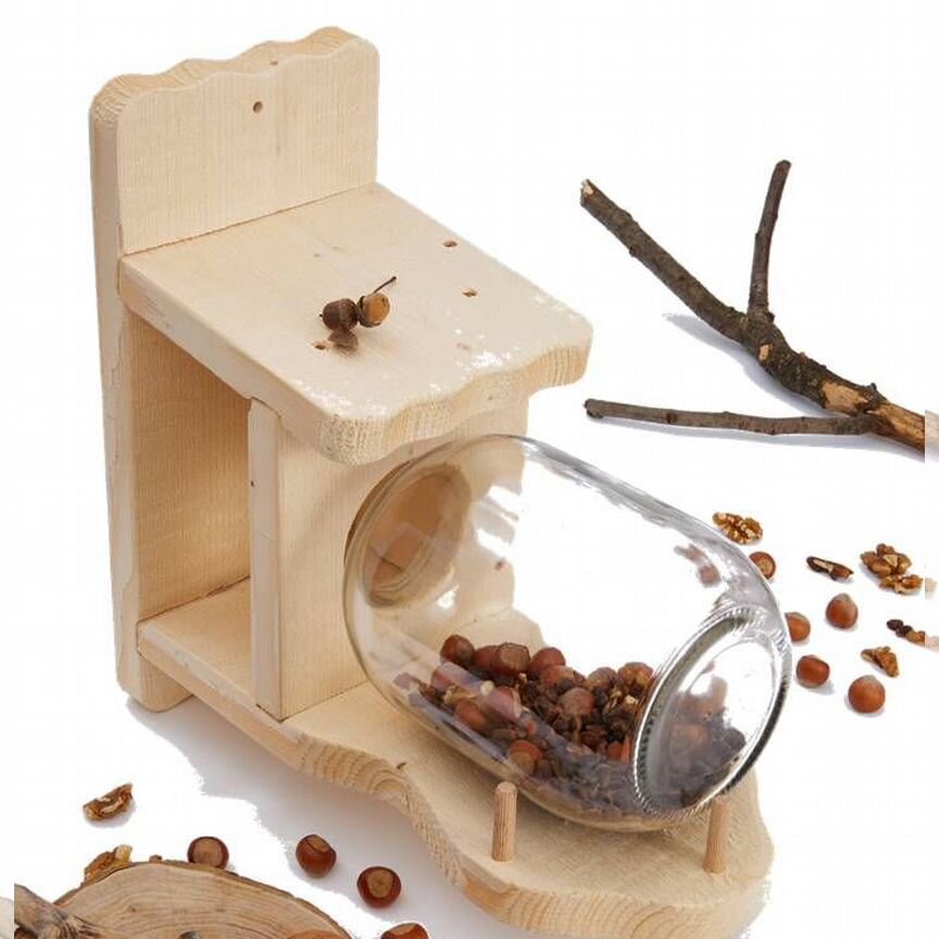 Бельчатник кормушка из дерева большой