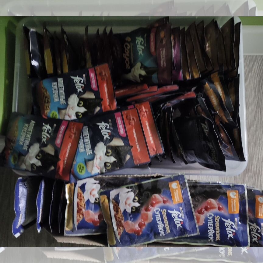 Продам корм для кошек