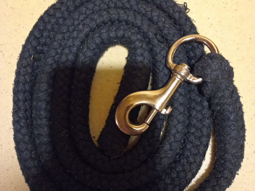 Чомбур для лошади