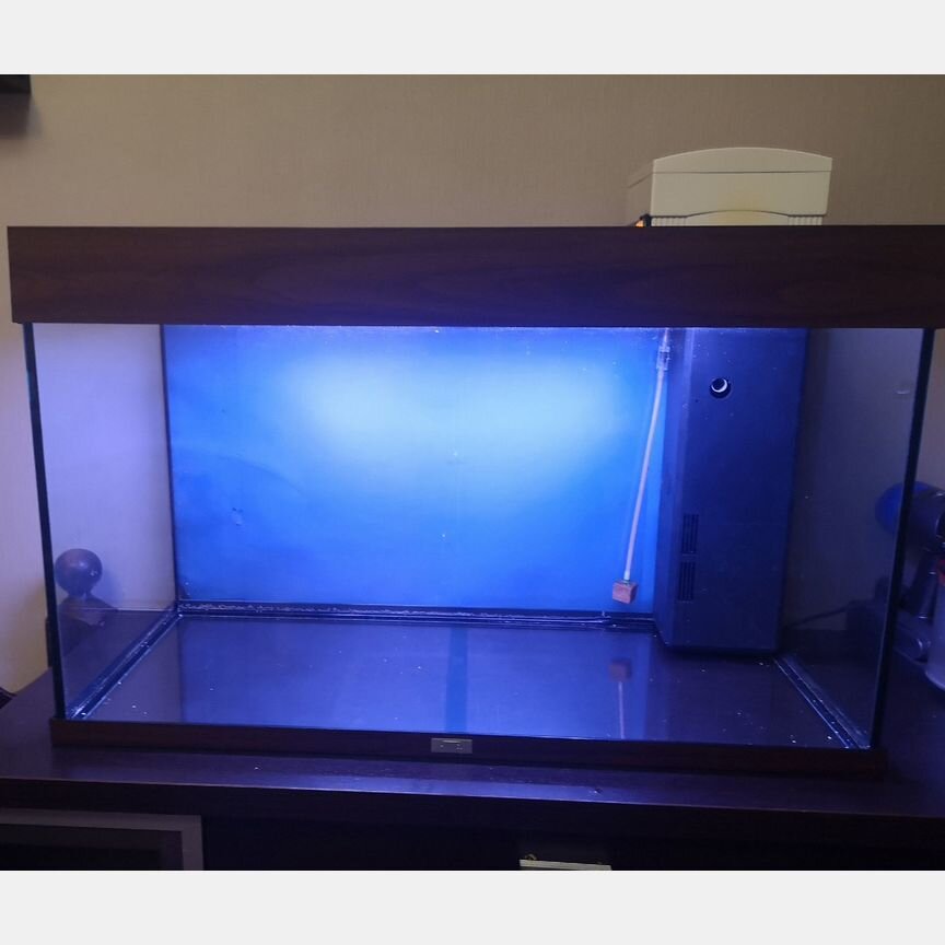 Продам аквариум Juwel 125л