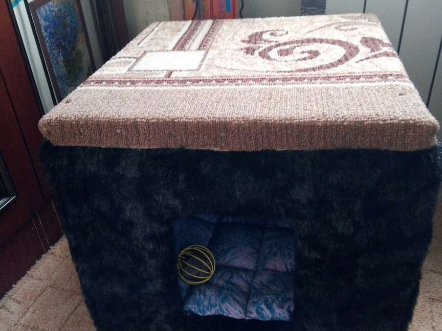 Домик лежанка для кошки или небольшой собачки