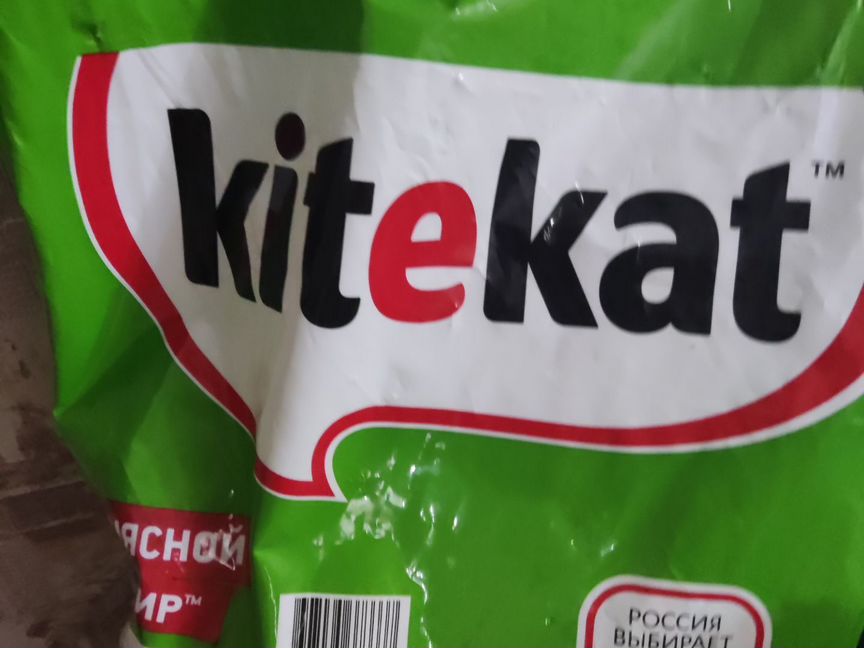 Кошачий сухой корм kitekat