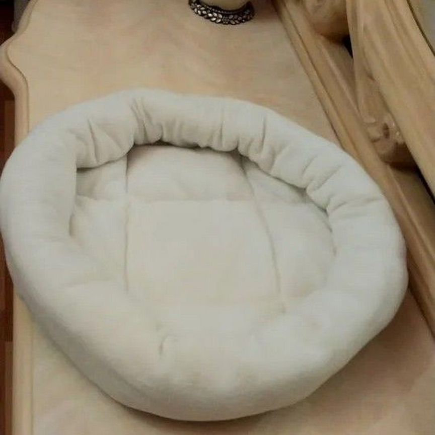 Лежанка для кошек и собачек