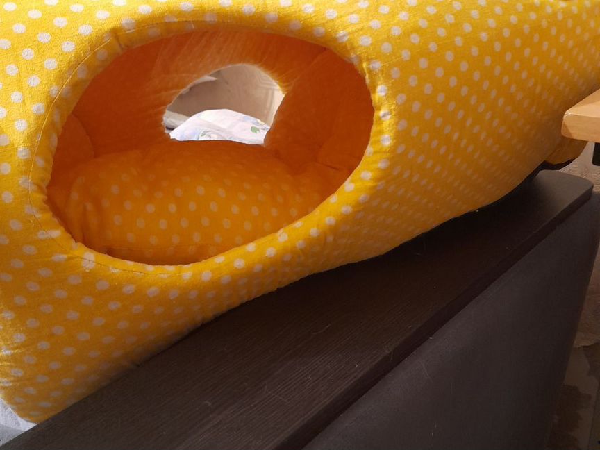 Домик для кошки мягкий в виде сыра