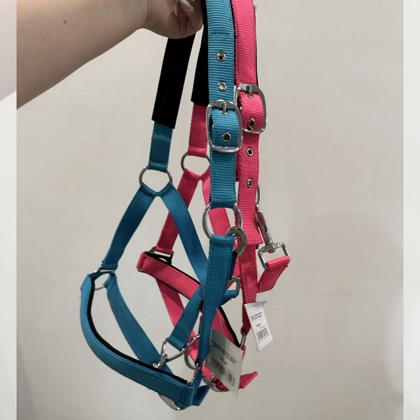 Недоуздки для лошадей