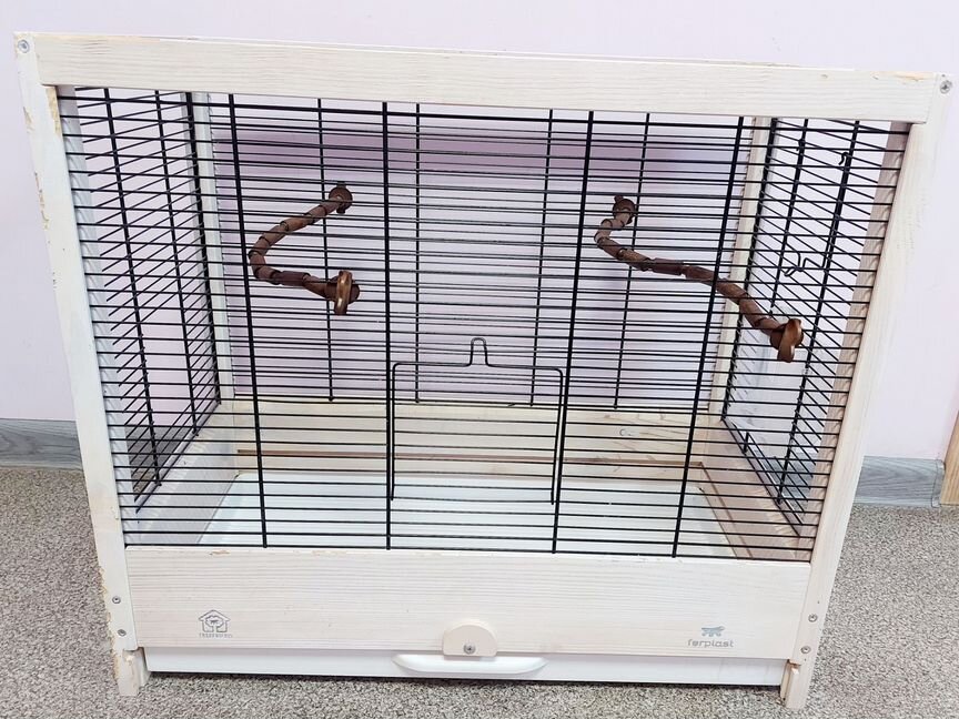 Деревянная клетка для канареек, б/у