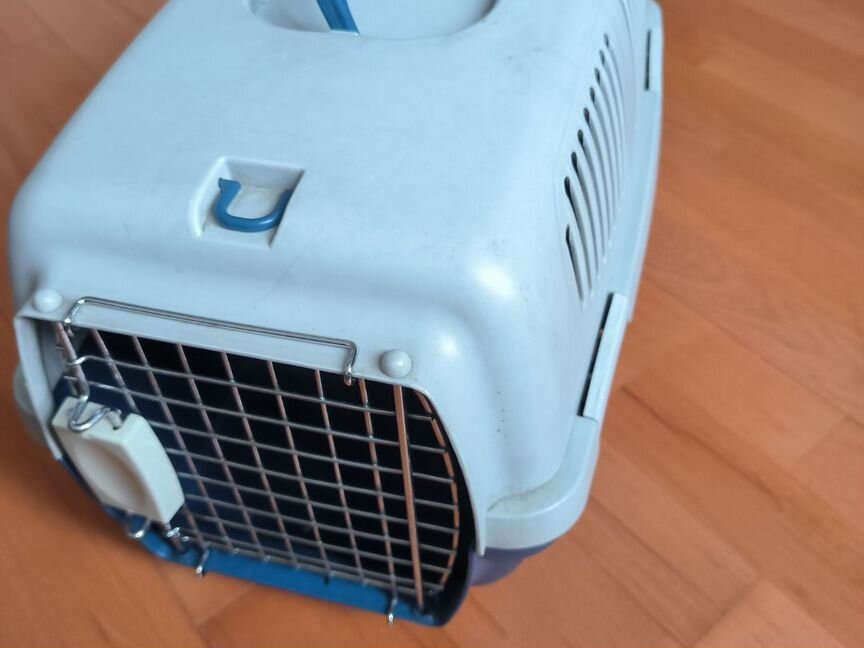 Переноска для кошек пластиковая бу