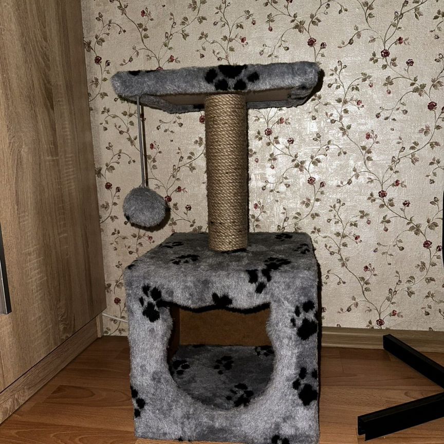 Домик с когтеточкой новый