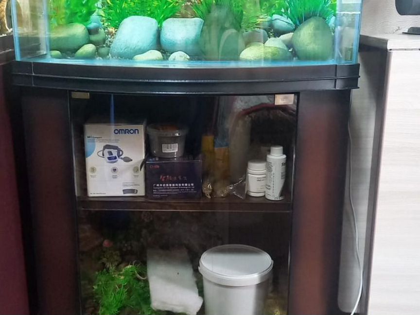 Аквариум с тумбой