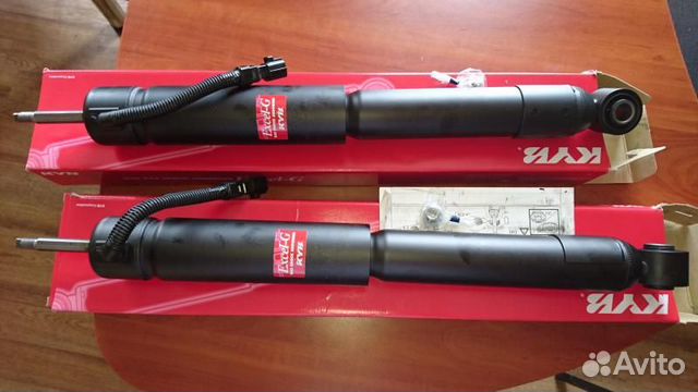 Амортизатор задний Тойота Ленд Крузер Пра (741072) купить в Москве KYB ...