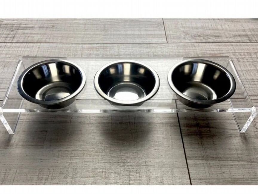 Подставка с металлическими мисками