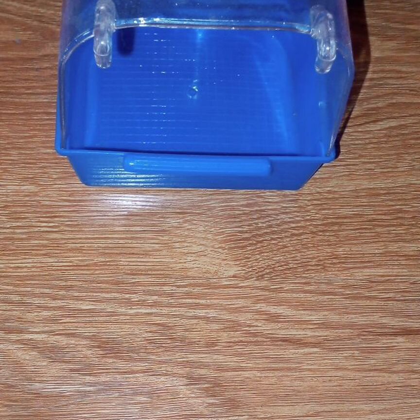 Игрушка и купалка для попугая