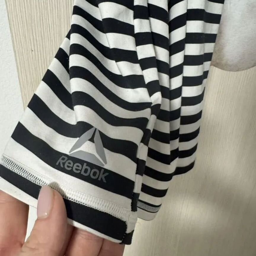 Спортивная майка reebok 46 М