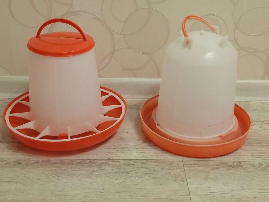 Кормушка для курей