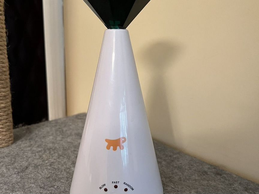 Игрушка для кошек Ferplast Phantom лазерная