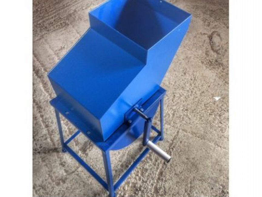 Измельчитель кормов ручной