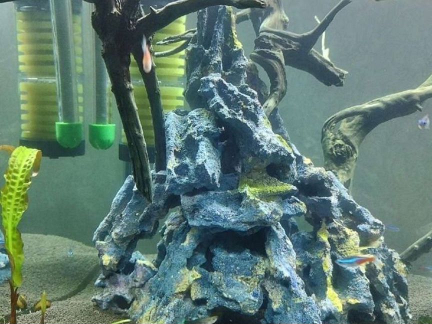 Декорации для аквариума скала
