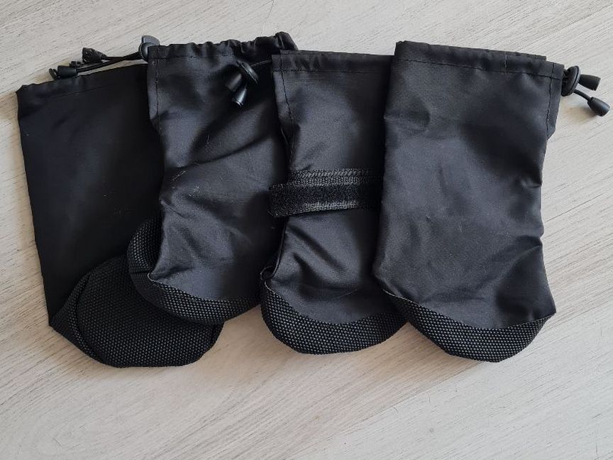 Обувь для крупных собак