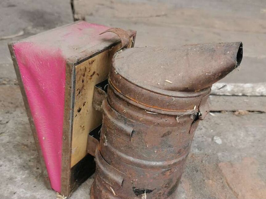 Дымарь для пчёл