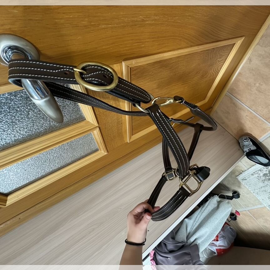 Недоуздок для лошади кожаный