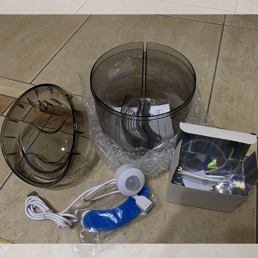 Фонтан поилка для кошек с датчиком движения