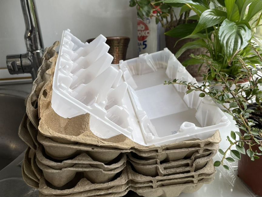 Яичные лотки