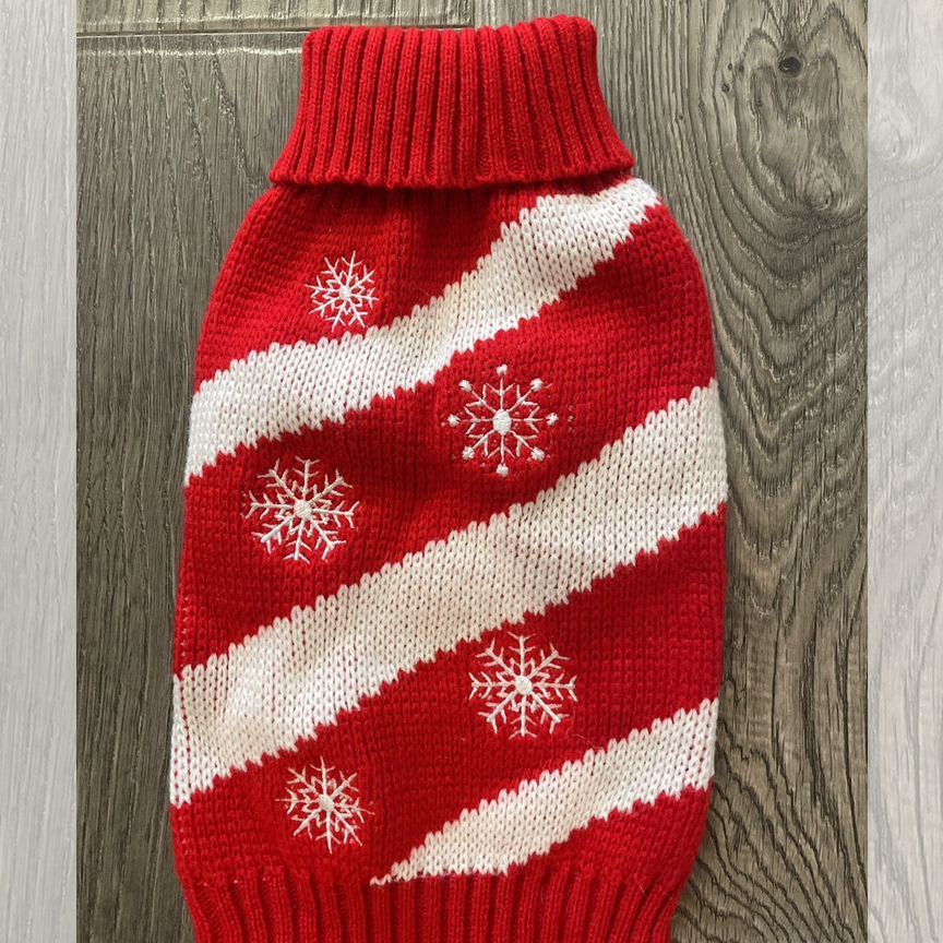 Свитер для собаки новый