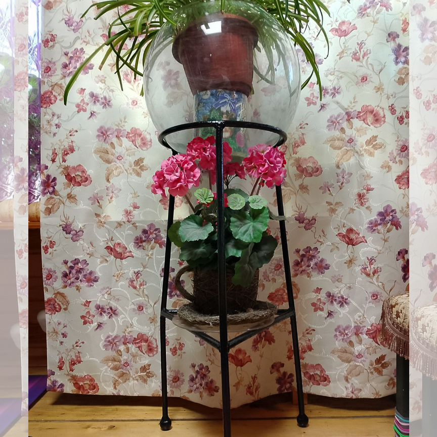 Аквариум на подставке