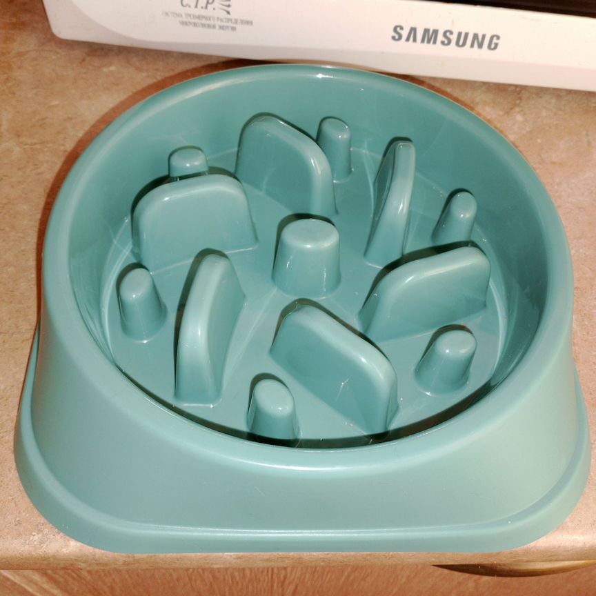 Миска для медленного кормления