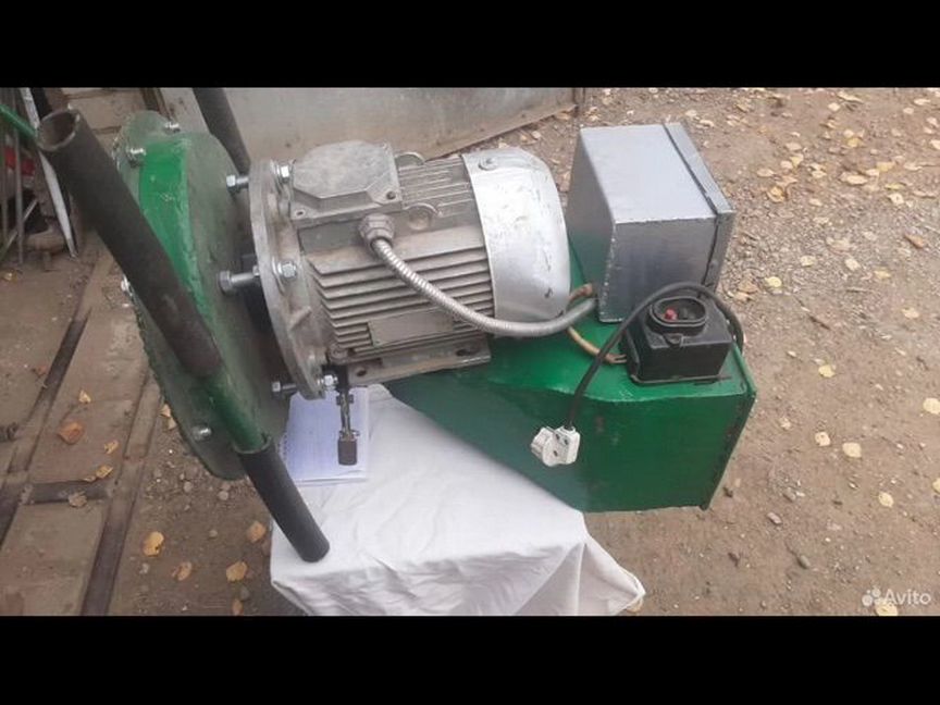 Зернодробилка